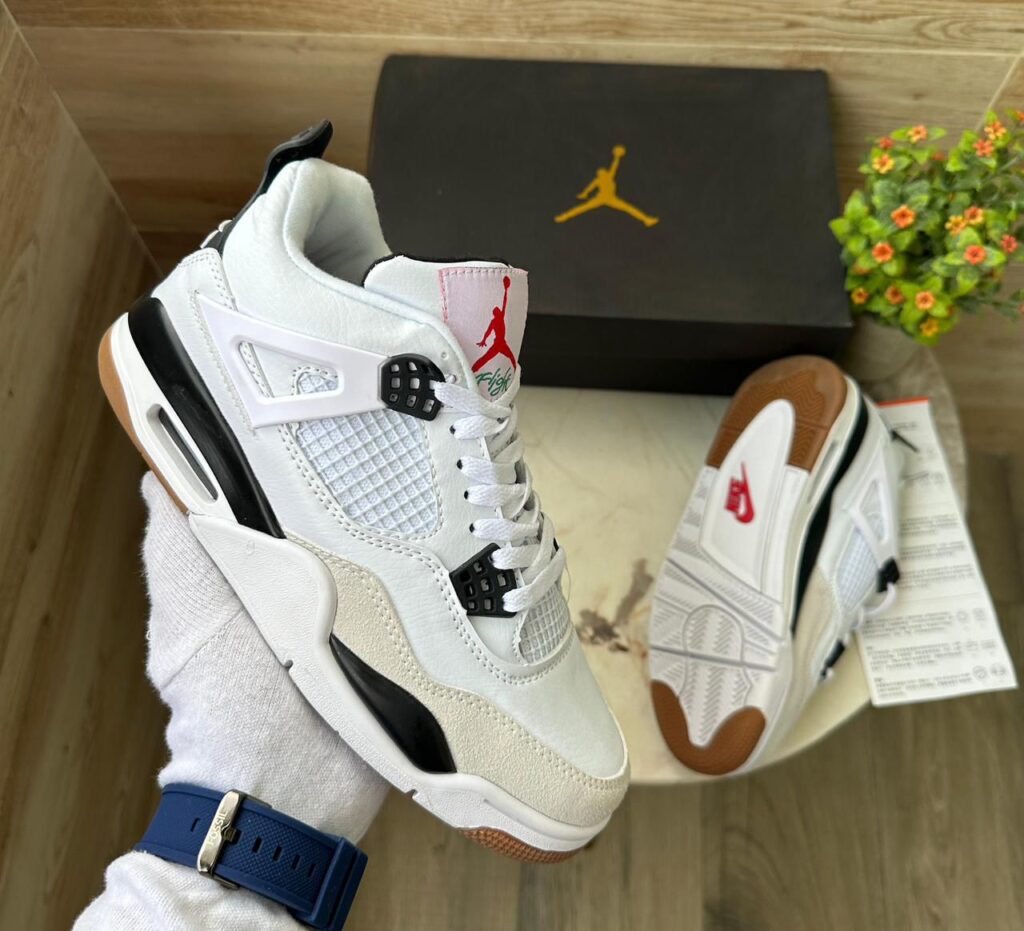 First copy AIR JORDANS RETRO 4 SB X Jordan’s shoe